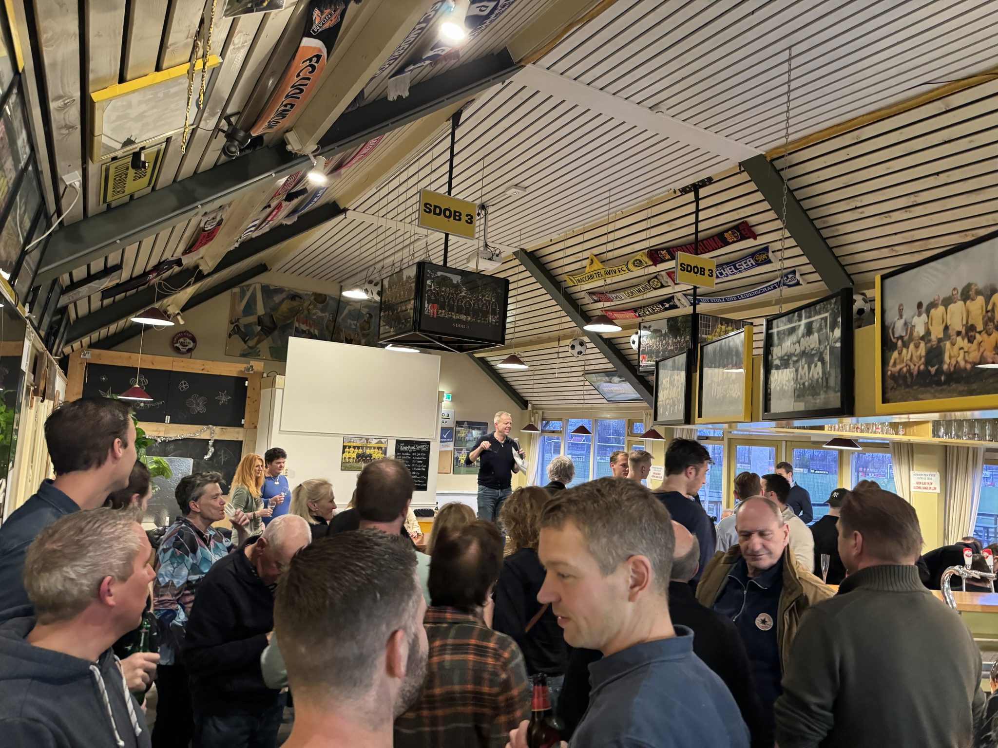 Nieuwjaarsborrel en Hoge Hoeden toernooi (13 januari 2024) | SV SDOB